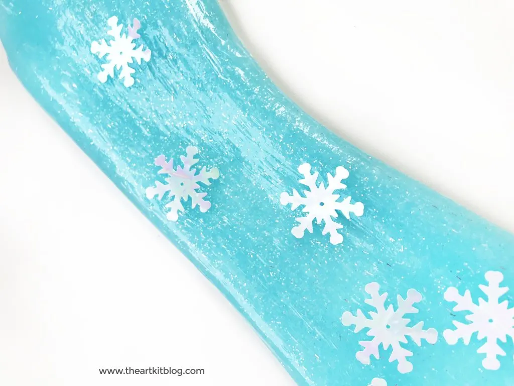 Homemade Snowflake Slime Recipe {Icy Cool!} - The Art Kit