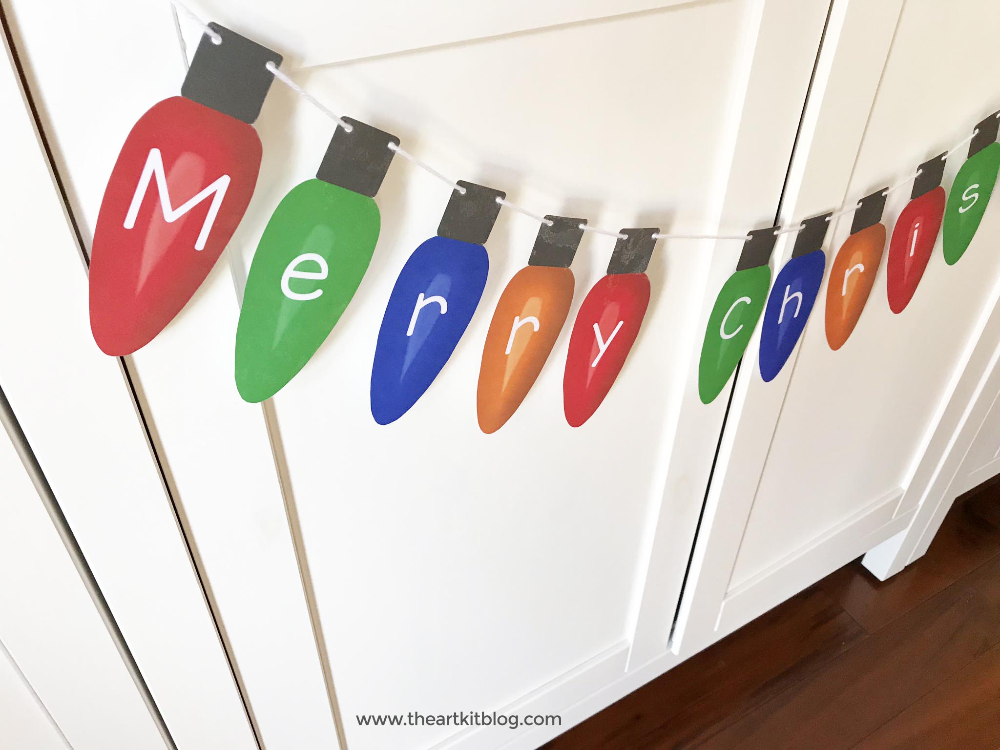 Merry Christmas Lights Banner {Instant Download Printable} - The Art Kit