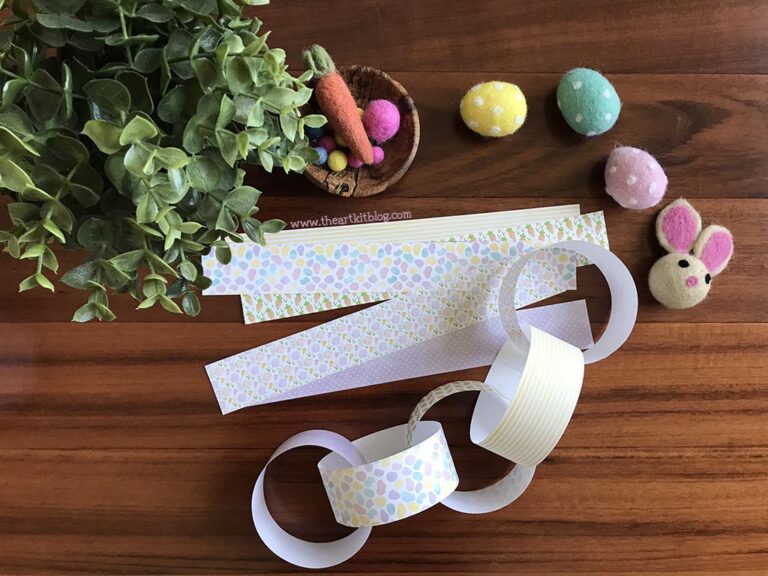 CUTE Easter Paper Chains {FREE PRINTABLE} - The Art Kit