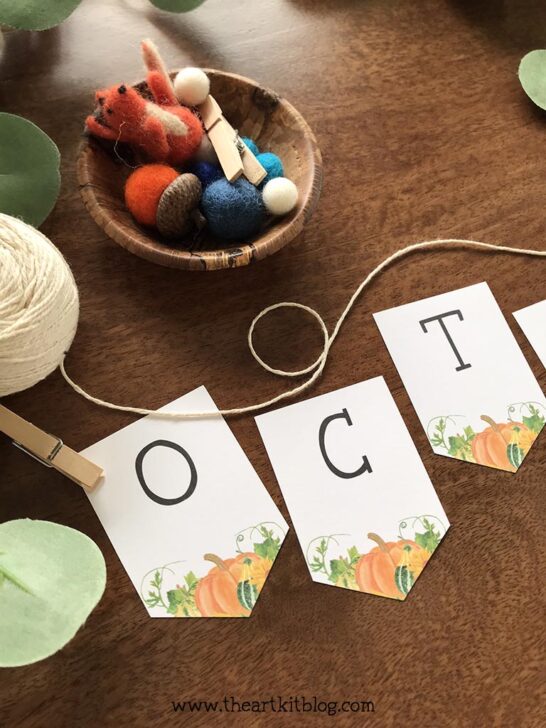 October Banner {FREE PRINTABLE!} - The Art Kit