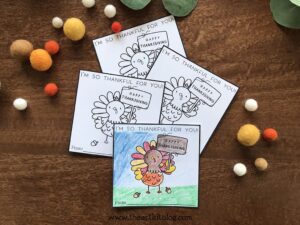Mini Thanksgiving Cards to Color {FREE PRINTABLE} - The Art Kit