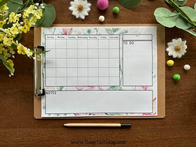 Floral Undated Calendar Planner Page {FREE PRINTABLE DOWNLOAD!} - The ...