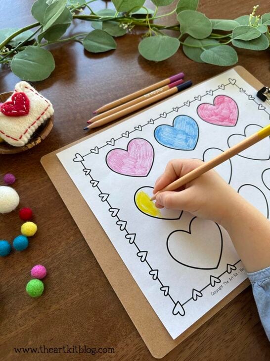 Kandinsky Inspired Heart Art: FREE PRINTABLE! - The Art Kit