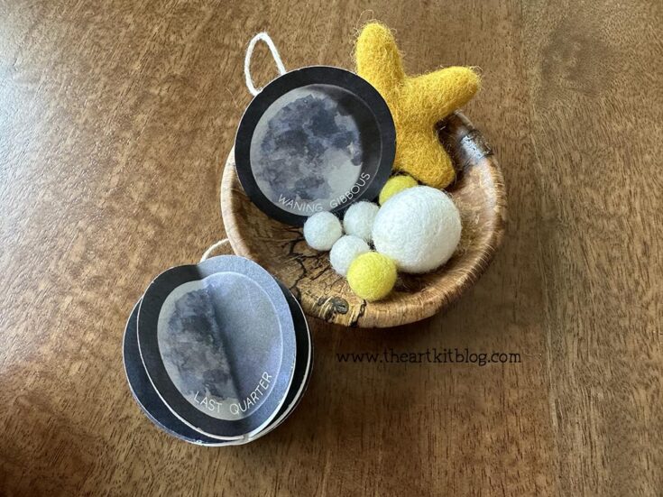 Moon Phases 3D Paper Craft {FREE PRINTABLE} - The Art Kit