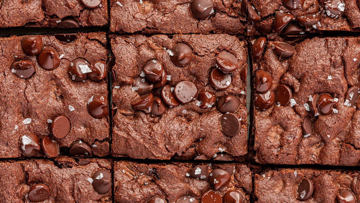 100+ Mouth Watering Brownie Recipes - The Art Kit