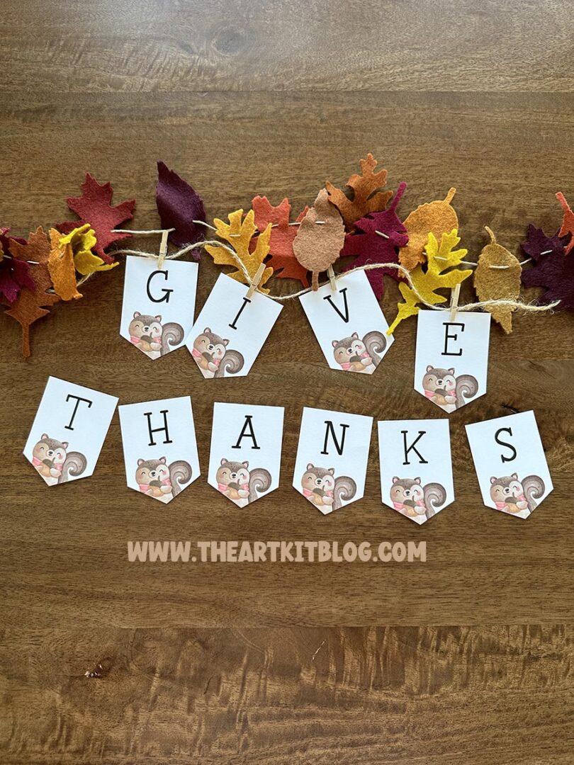 Give Thanks Banner FREE Printable! - The Art Kit