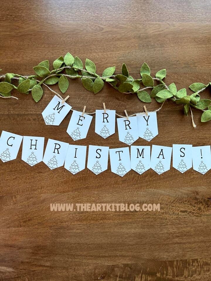 Color Your Own Merry Christmas Banner - FREE Printable! - The Art Kit