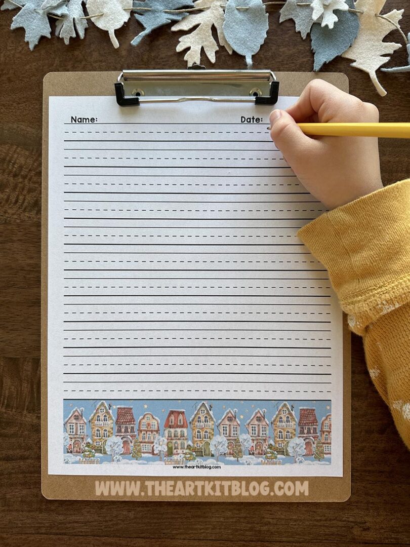 Snowy Village Winter Lined Paper for Notebooking (FREE PRINTABLE ...