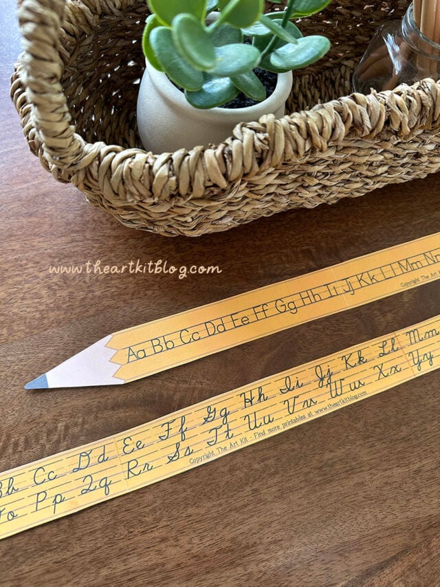 Cute! Alphabet Desk Strips FREE Printable: Print and Cursive - The Art Kit