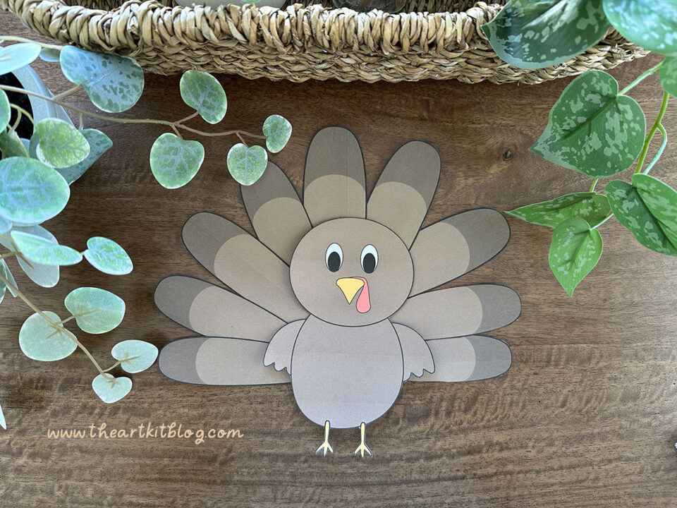 Thankful Turkey: Gratitude Craft for Kids {FREE PRINTABLE} - The Art Kit