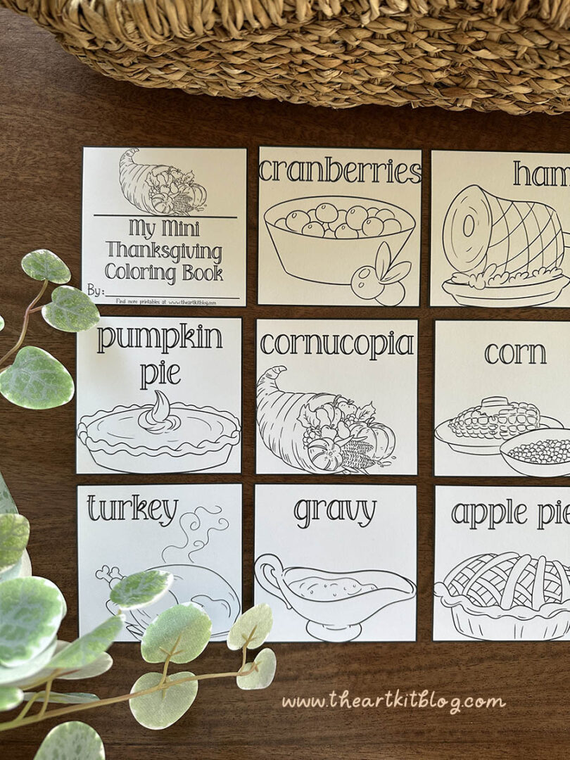 Mini Thanksgiving Coloring Book {FREE PRINTABLE DOWNLOAD!} - The Art Kit