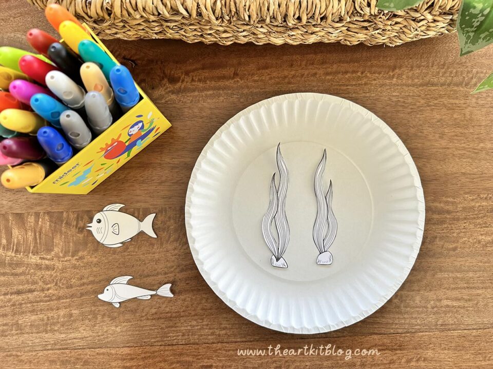 How to Make a Paper Plate Aquarium Craft (Free Printable Template for ...