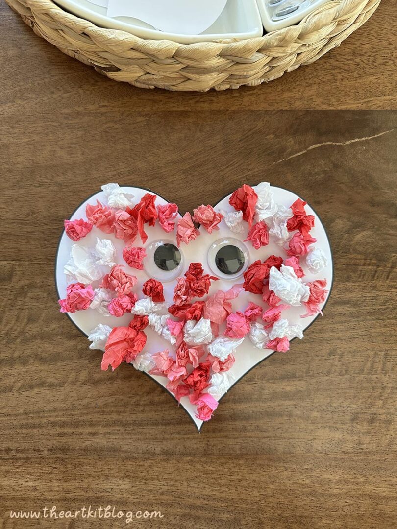 Cute Jumbo Heart Puppets Paper Craft {With Free Printable Template ...