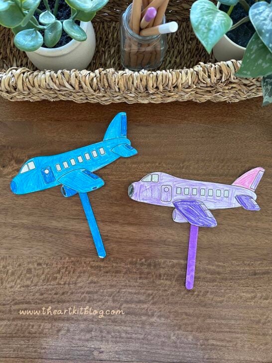 Airplane Popsicle Stick Paper Craft {Free Printable} - The Art Kit