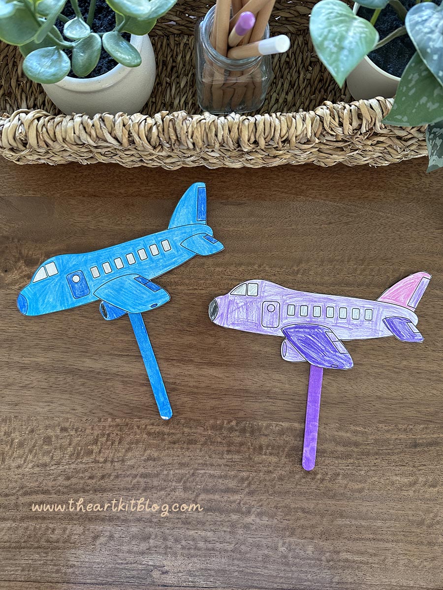 Airplane Popsicle Stick Paper Craft {Free Printable} - The Art Kit