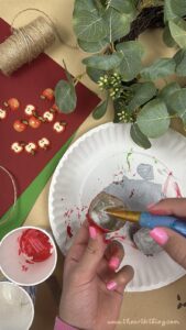 Mini Apple Box Craft from Egg Cartons (Free Printable) - The Art Kit