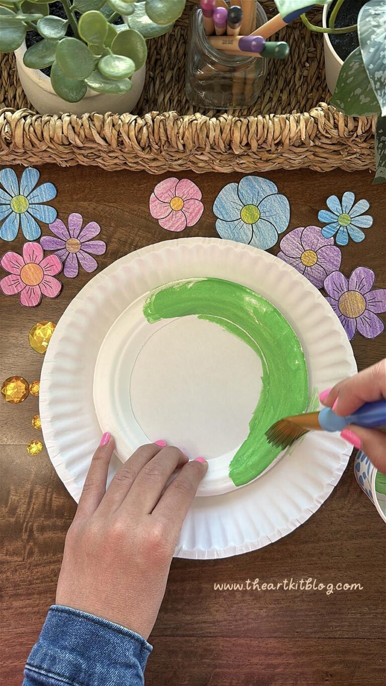 Paper Plate Craft: Flower Wreath (Free Printable) - The Art Kit