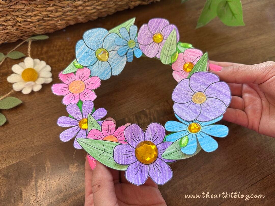 Paper Plate Craft: Flower Wreath (Free Printable) - The Art Kit