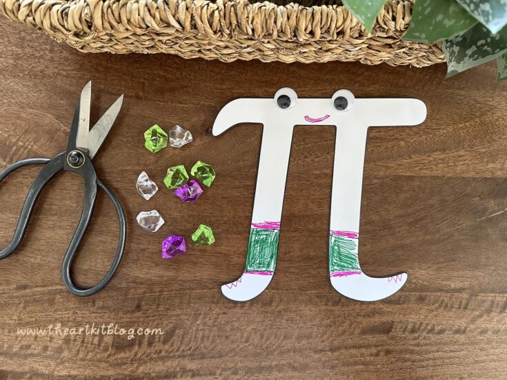 Cute Pi Day Paper Craft with Free Printable Template - The Art Kit