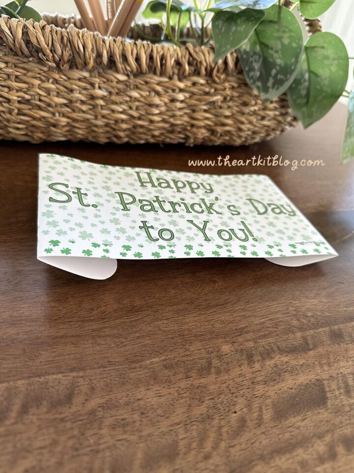 Happy St. Patrick's Day Accordion Fold Card! {FREE PRINTABLE!} - The ...