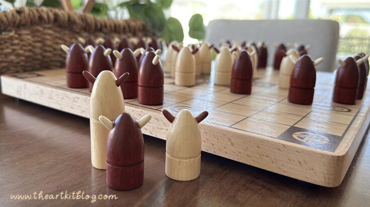 Hnefatafl - A Timberdoodle Review! - The Art Kit